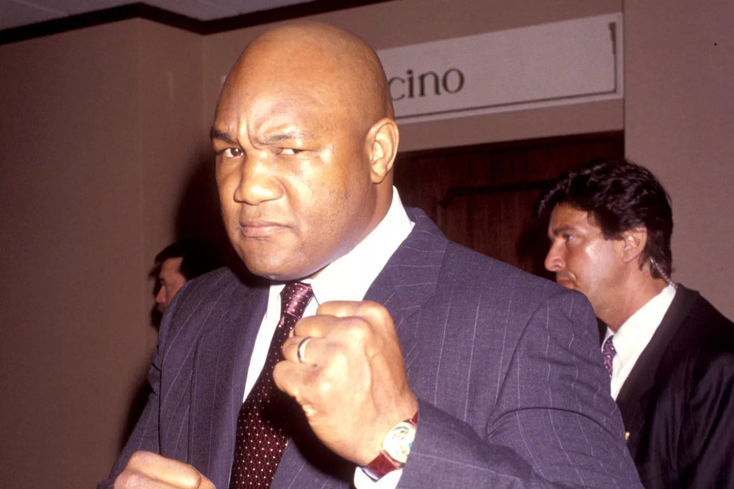 George Foreman - Legendary Boxer and Entrepreneur - Dies at 76 - Beuteeshop